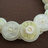 Button Necklace Ivory and White - Folksy