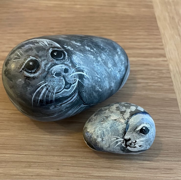 Mother and baby seal painted pebble wildlife art - Folksy