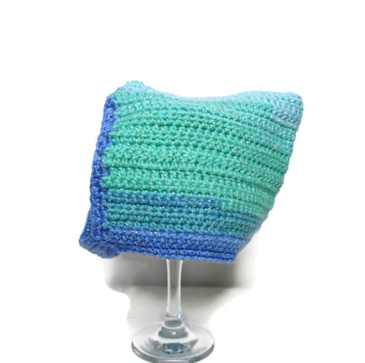 Crochet Baby Bonnet with Glitter Thread for age... - Folksy