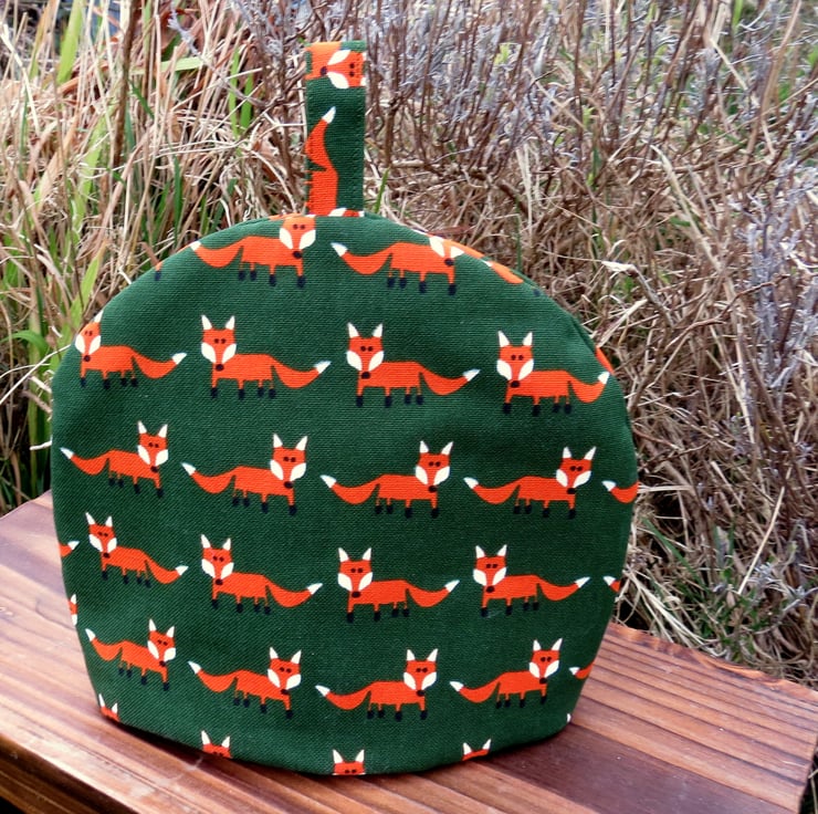 Tea for one! A whimsical fox tea cosy, size sm... - Folksy
