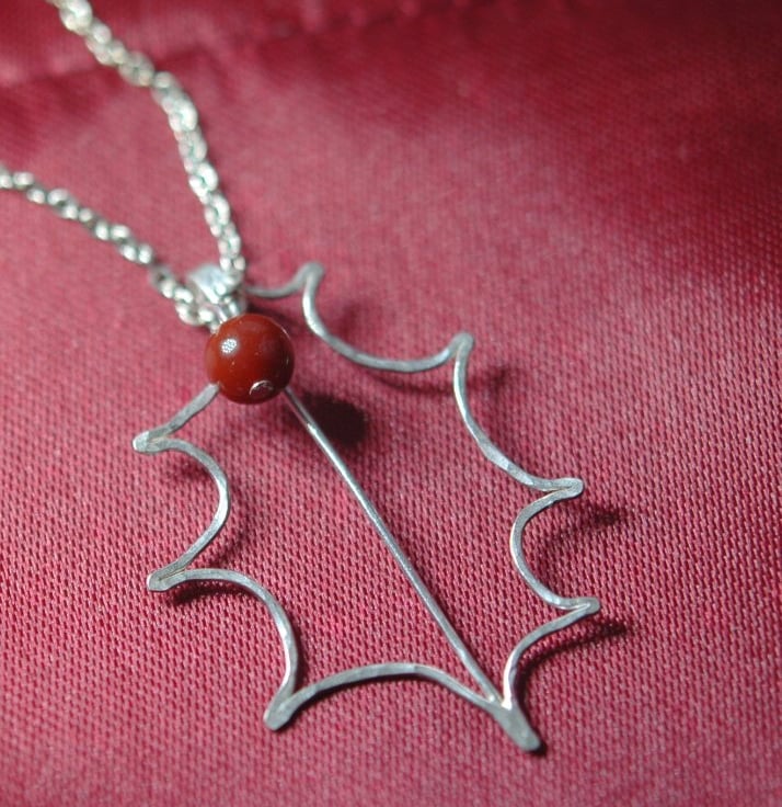 Handmade Sterling Silver Holly leaf Pendant wit... - Folksy