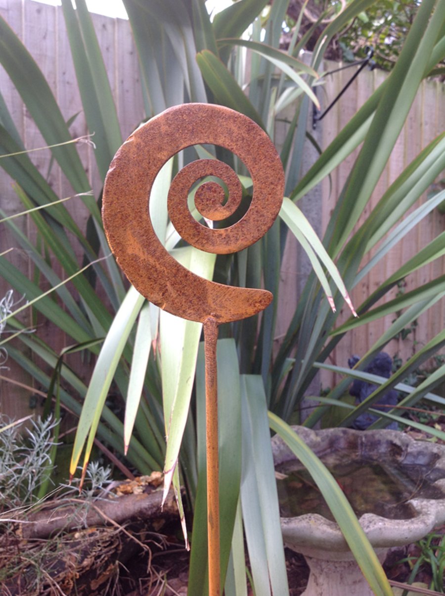 Rustic spiral motif plant support - Folksy