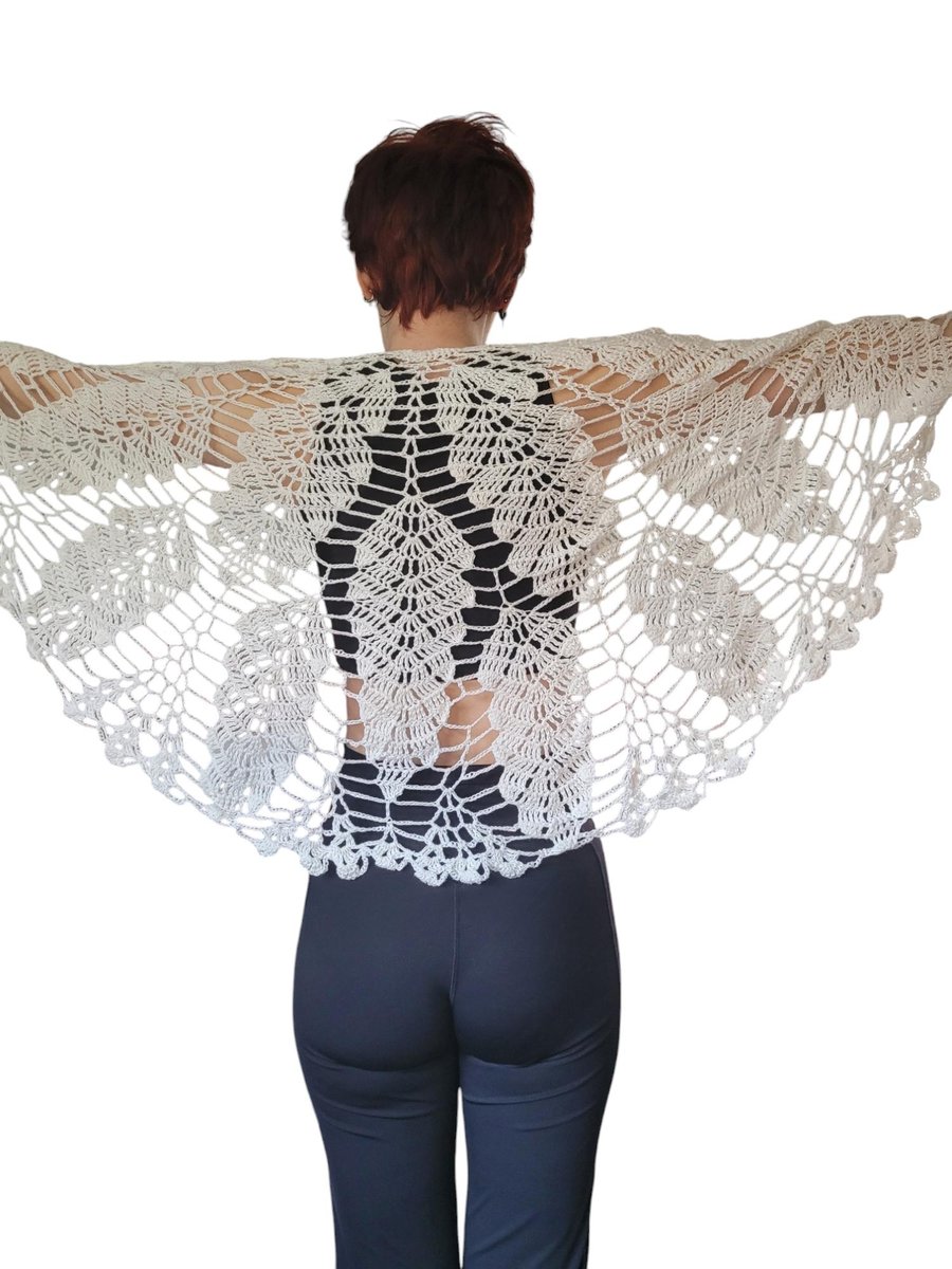 Feather design shawl - Folksy
