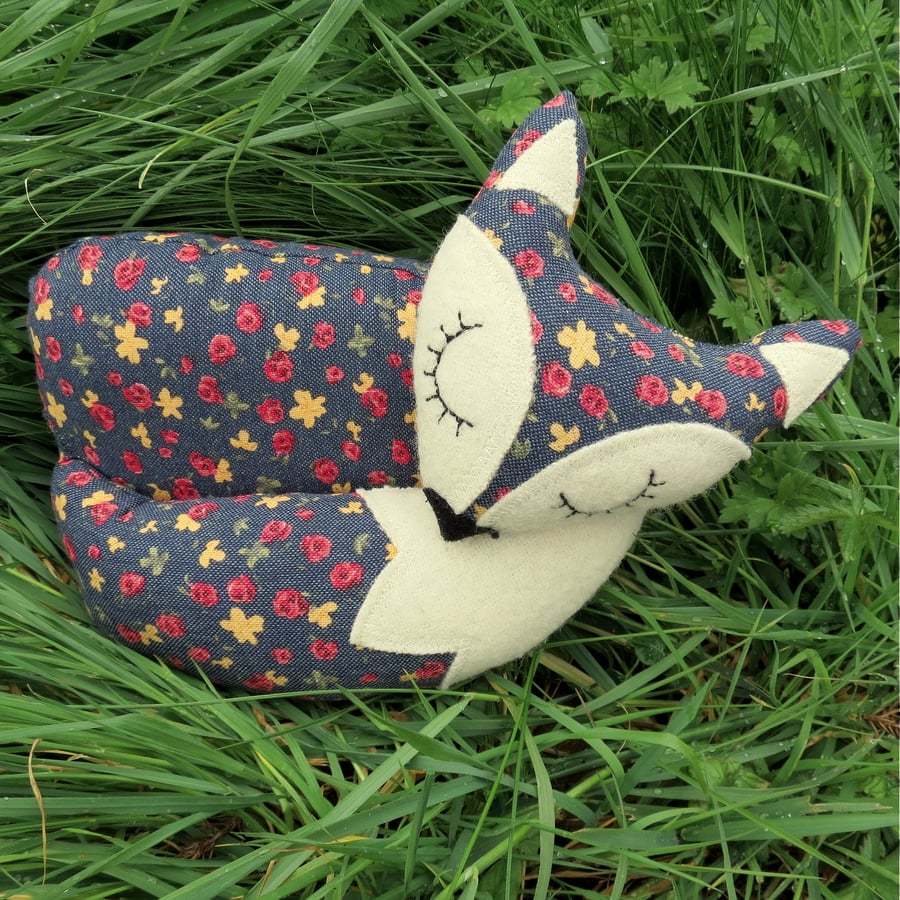 Fox doorstop. A floral fox doorstop. Fox decor. - Folksy