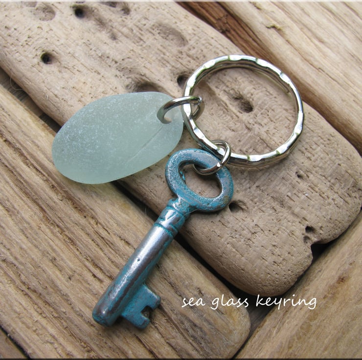 Sea glass vintage keyring - Folksy