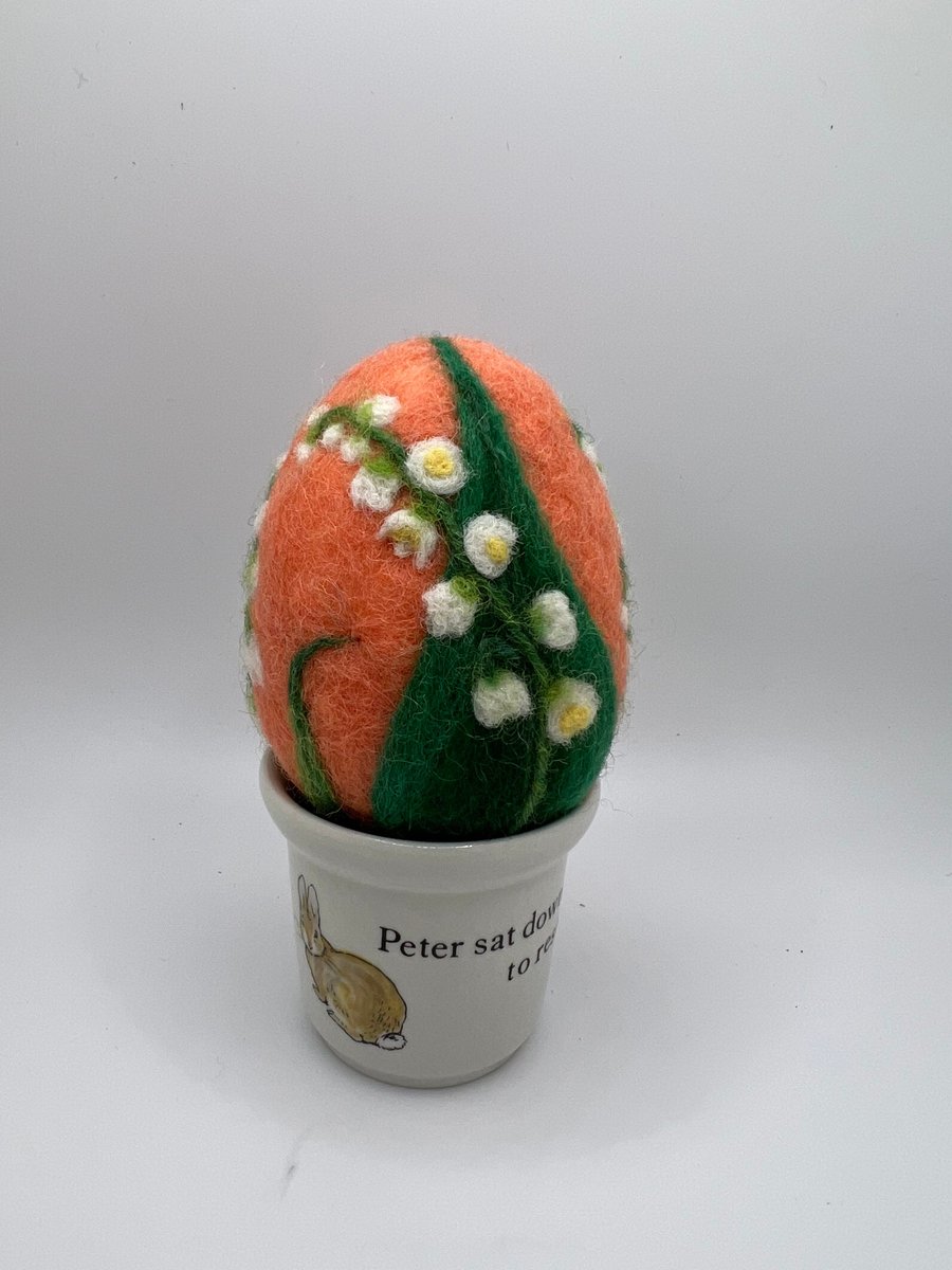 Needle felt wool Easter egg with Lily of The Va... - Folksy