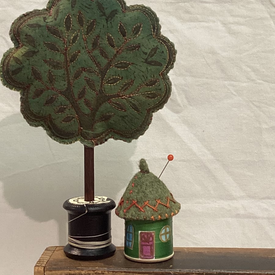 Pointy pin cushion No2 - Folksy