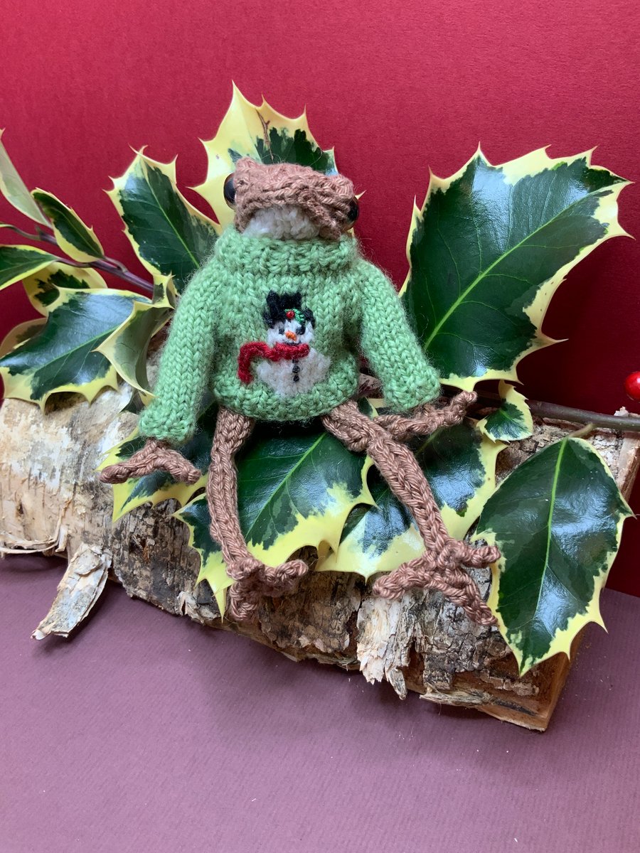 Little Hand Knitted Frog in Christmas Sweater- ... - Folksy