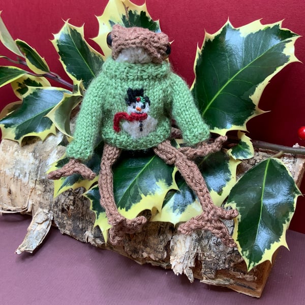 Little Hand Knitted Frog in Christmas Sweater- ... - Folksy