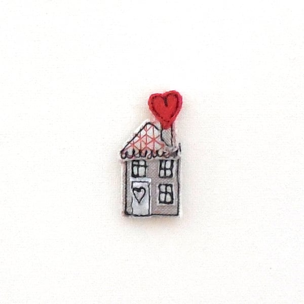 House Badge - Red Heart - Folksy