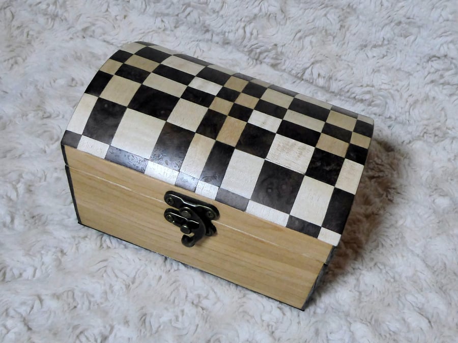 Wood veneer decorated jewellery box - Folksy