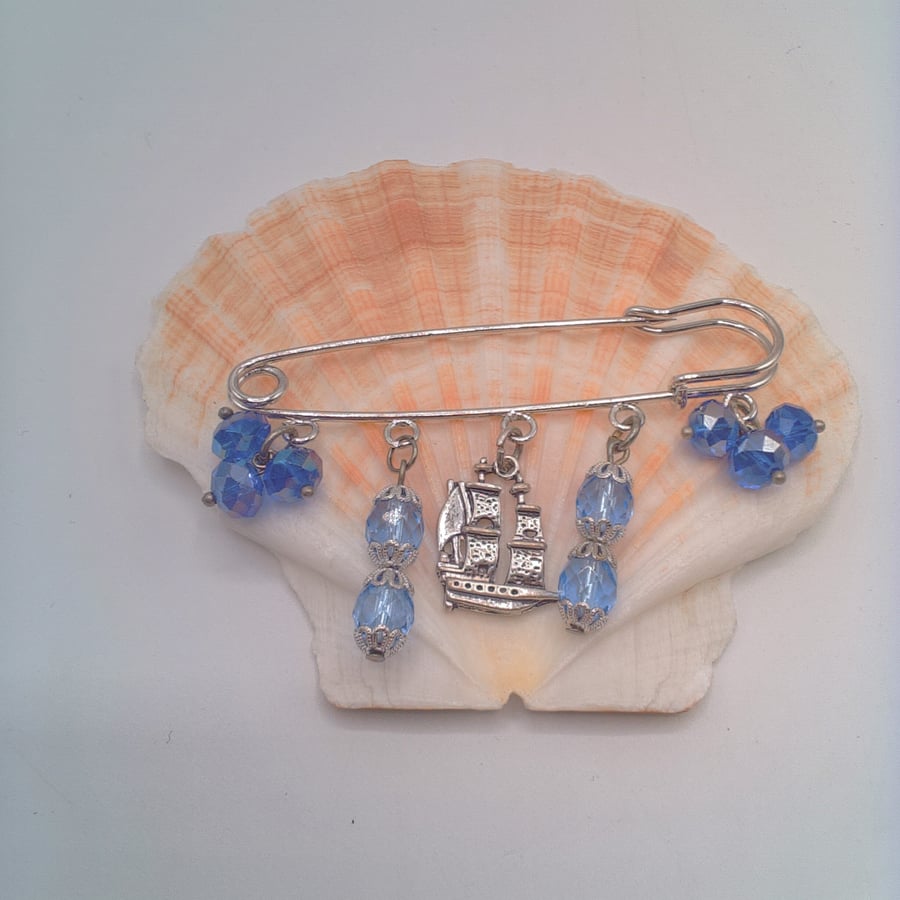 Kilt Pin Brooch with Blue Crystals and Silver P... - Folksy