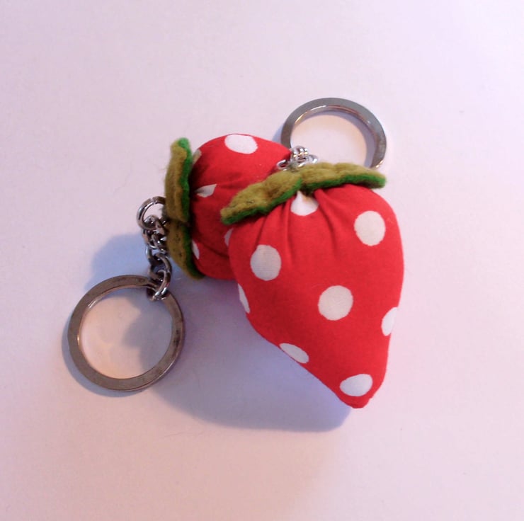 Strawberry keyrings,fabric key ring ,key chain,... - Folksy