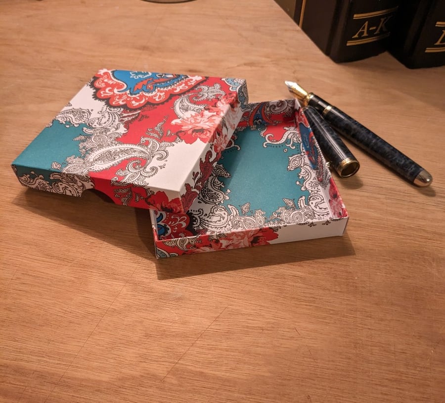 'Magic Carpet' Ultra-thin Gift Box and Card - Folksy