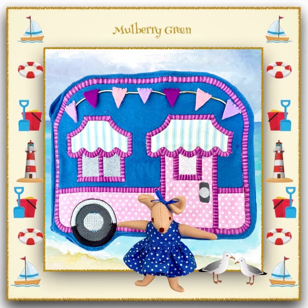 Reserved for Shani - A Little Nipper Holiday Ca... - Folksy