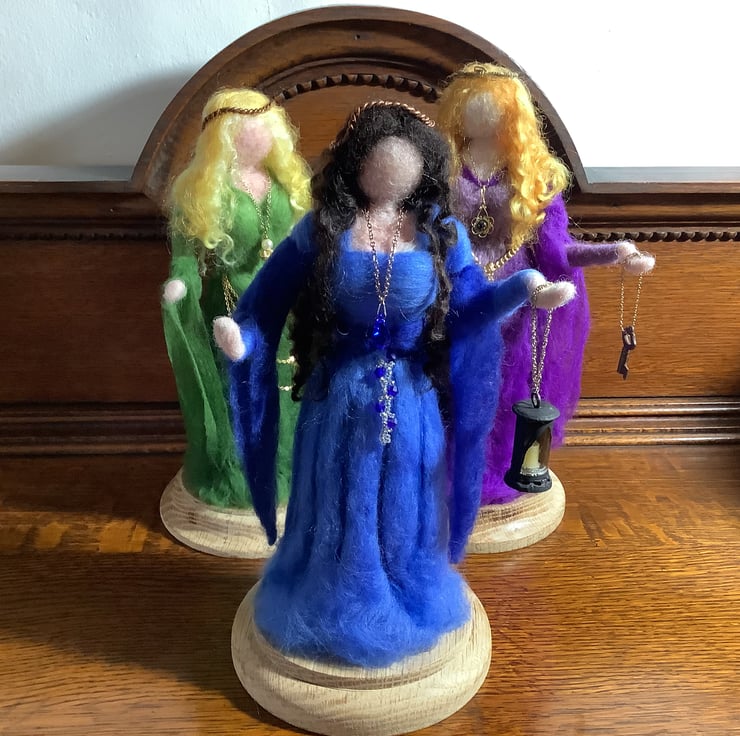 Needle Felted Medieval Lady - Mariana - Folksy