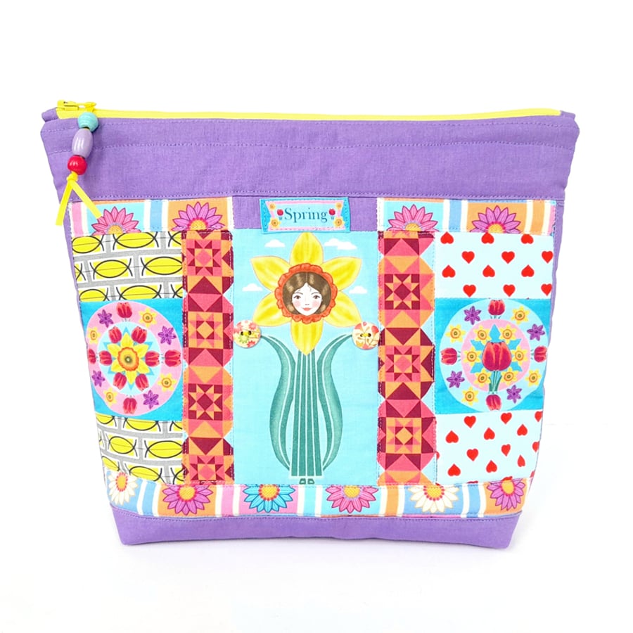 Floral Scrappy Quilted Patchwork Zipper Pouch - Folksy