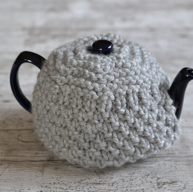 Heart Super Chunky Knitted 4-6 Cup Tea Cosy Co... - Folksy