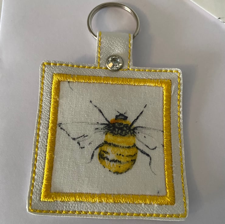 Handmade Bee Corner Bookmark & Keyring Set - Folksy