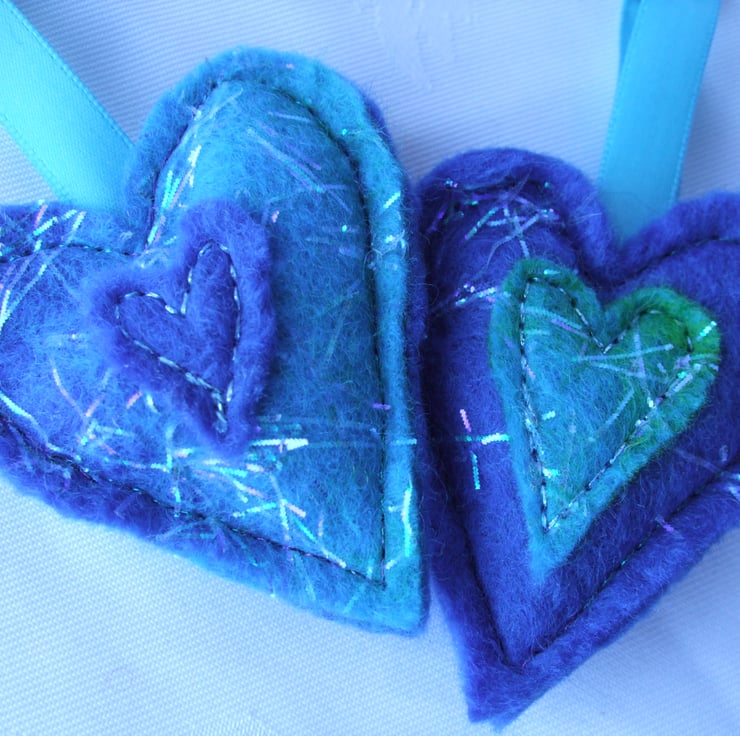 Handmade Felt Heart keyring - Folksy
