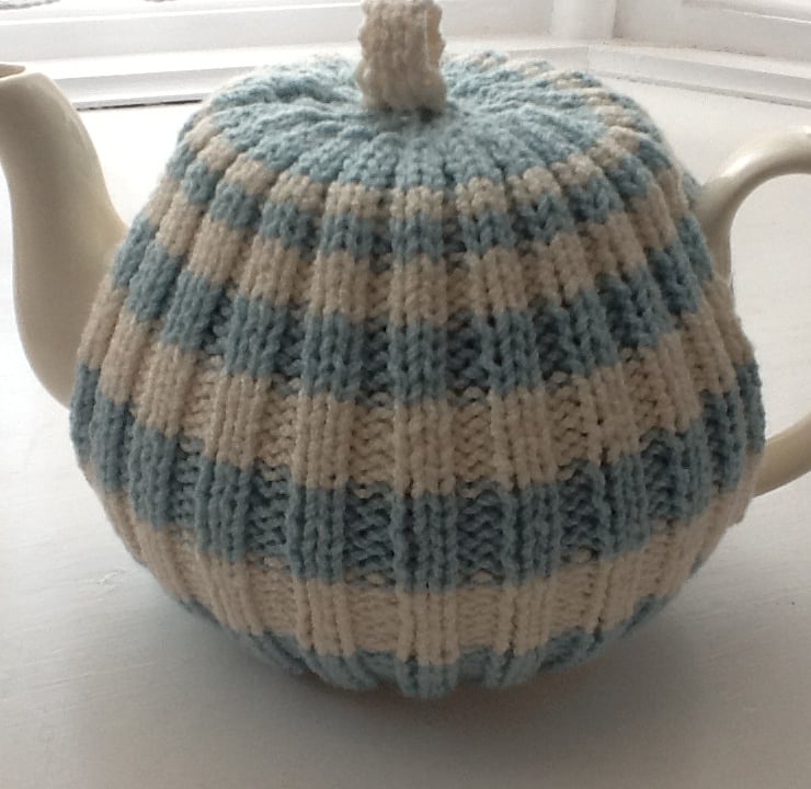 Traditional English Tea Cosy - 4 cup pot - Folksy