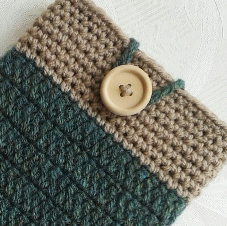 Green & brown 7.5 inch tablet sleeve, cover... - Folksy