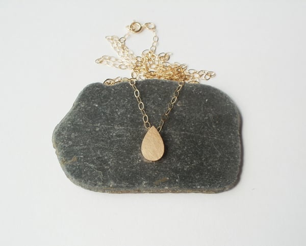 raindrop teardrop necklace in 9ct yellow gold - Folksy