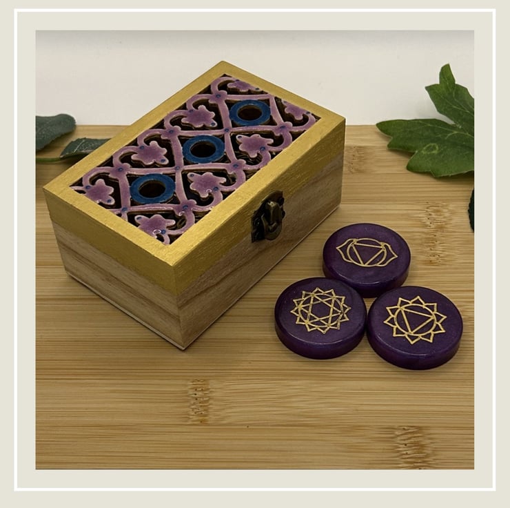 7 Stone Chakra Set in Regal Purple and Gold wit... - Folksy