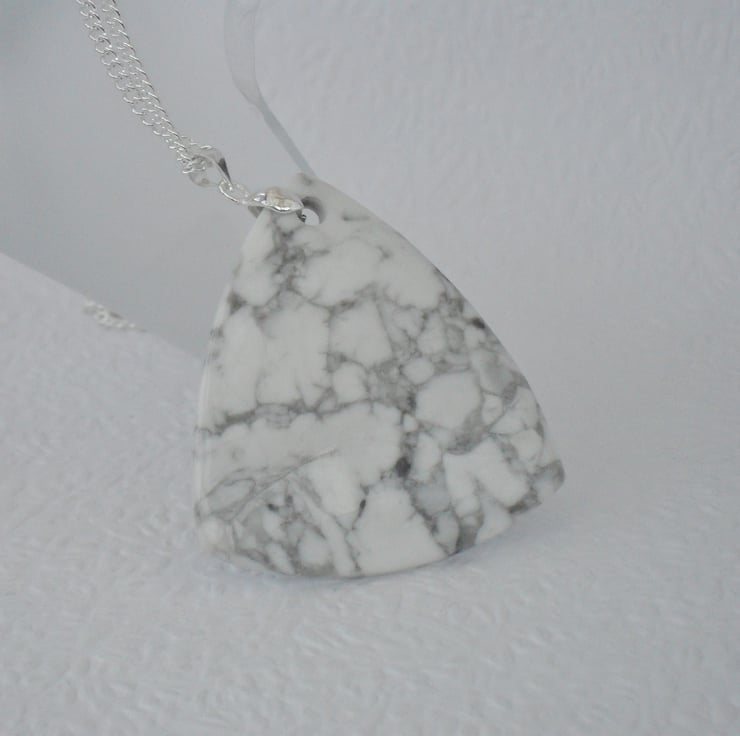 White and grey howlite pendant necklace - semi-... - Folksy