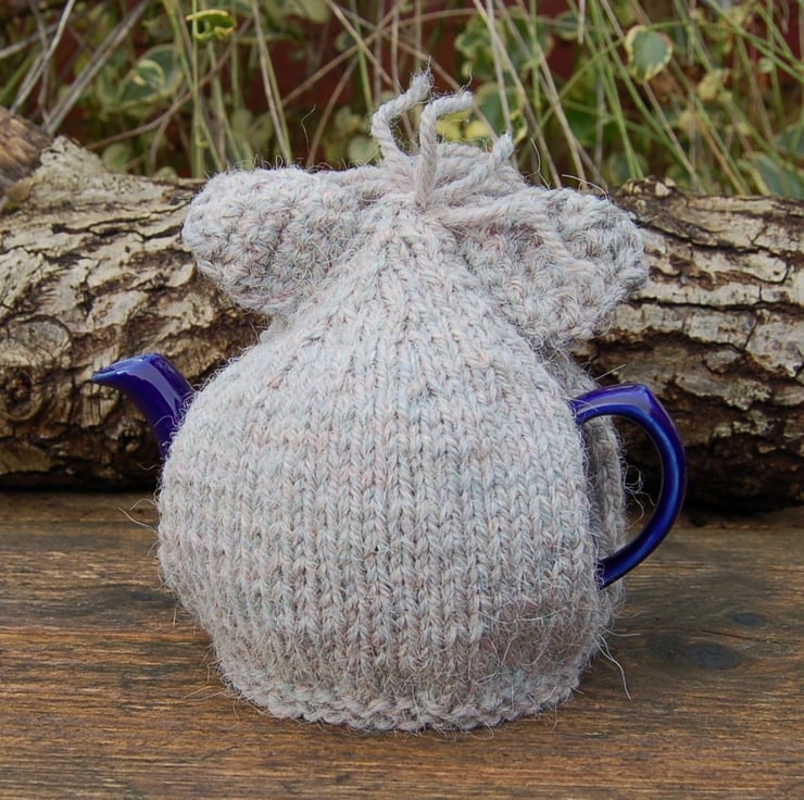 knitted tea cosy, Alpaca face Tea cosy - to fit... - Folksy