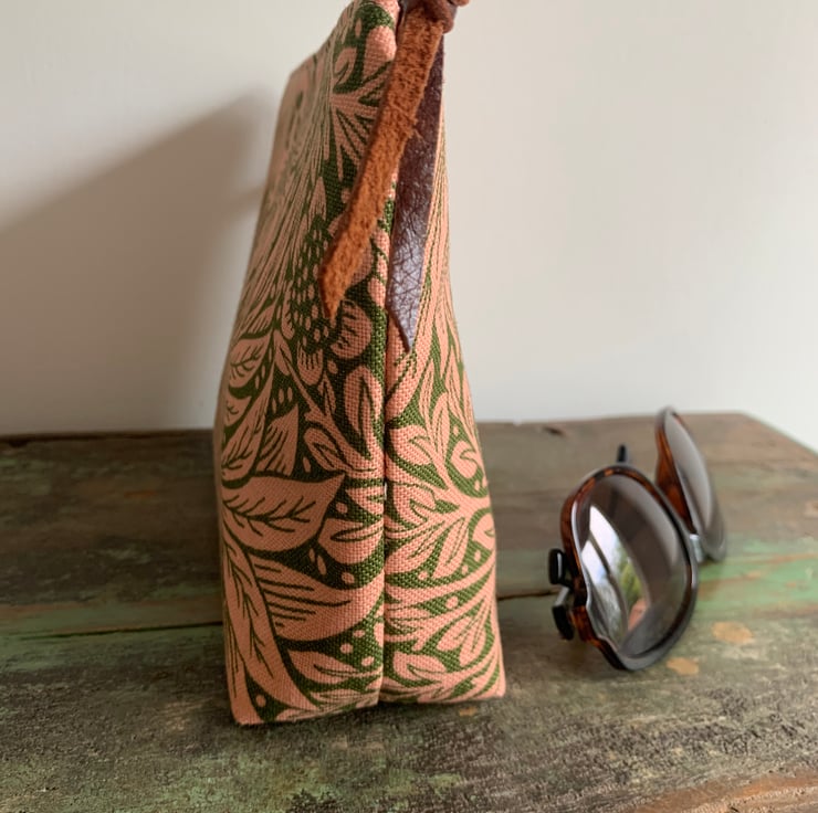 William Morris Marigold zip pouch - Folksy