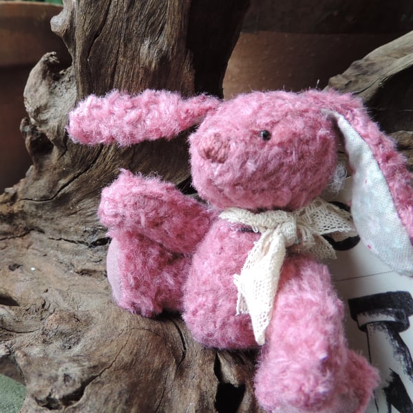 3.5" Vintage Style Rabbit. - Folksy