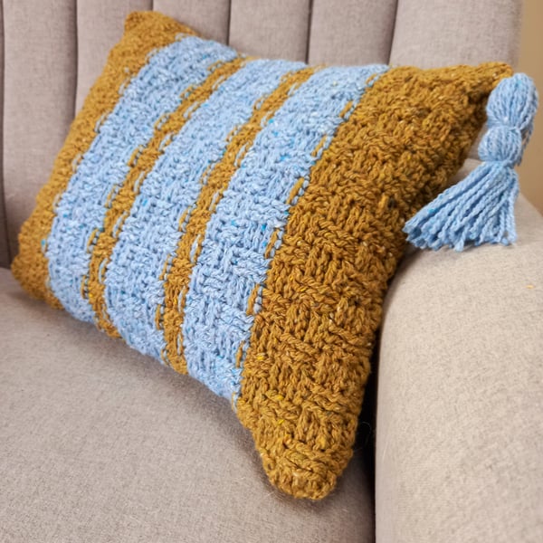 Chunky Tweed Cushion Crochet Pattern - Folksy
