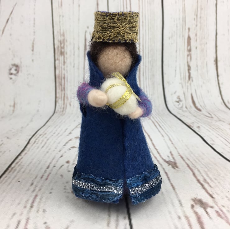 Three wise men, small nativity set, needle felt... - Folksy