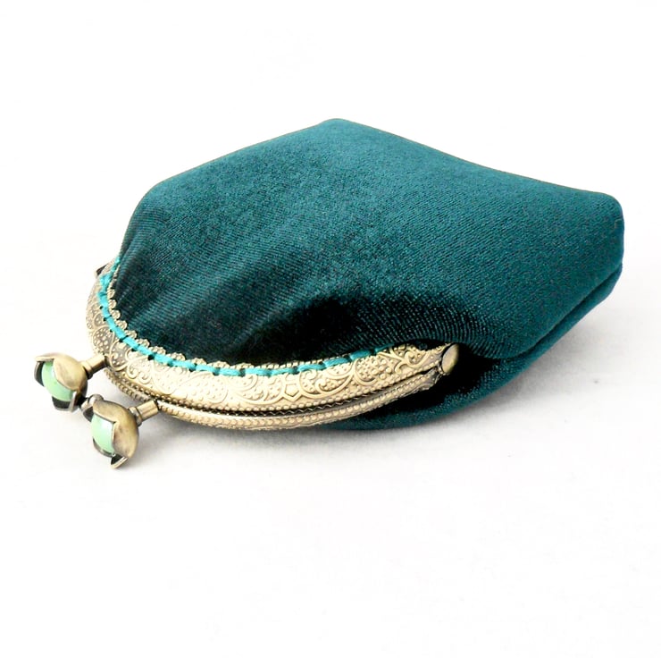 Coin purse in green velvet - Folksy