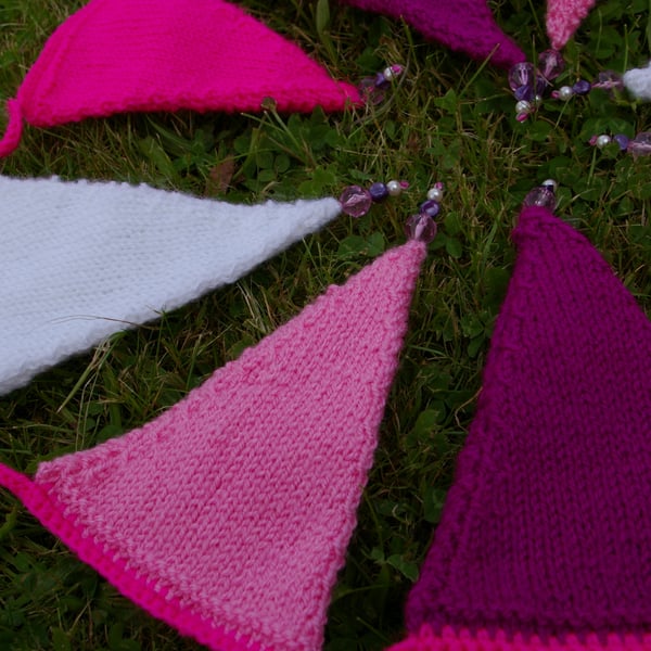 Bunting - Pretty In Pink handknitted - Folksy