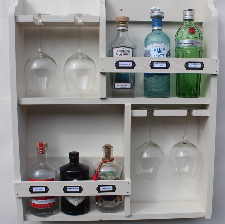 Gin rack, 6 bottles & 4 goblet glass's - Folksy
