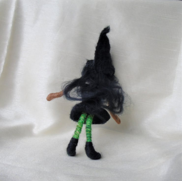 Needle felt witch, felt witch, Halloween witch,... - Folksy