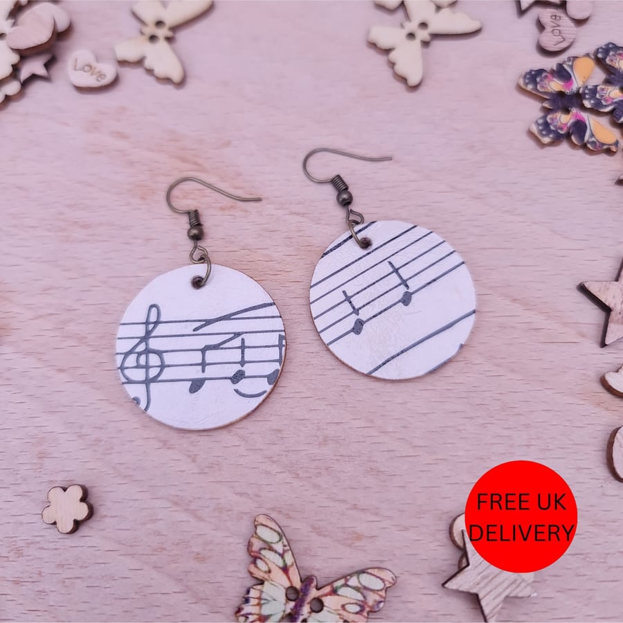 Musical Notes Wooden Decoupaged Round Copper Pl... - Folksy