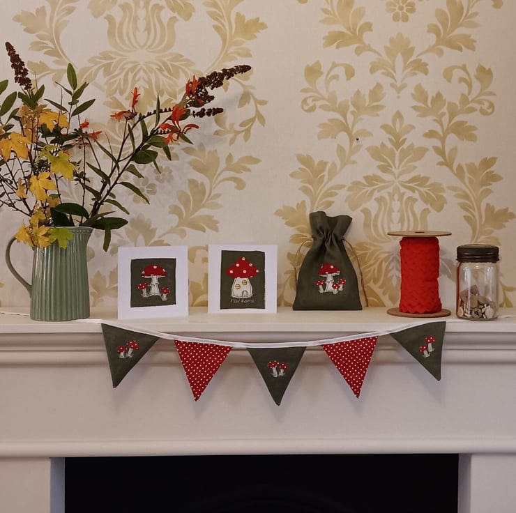 Toadstool Gift Set of Mini Bunting with Drawstr... - Folksy