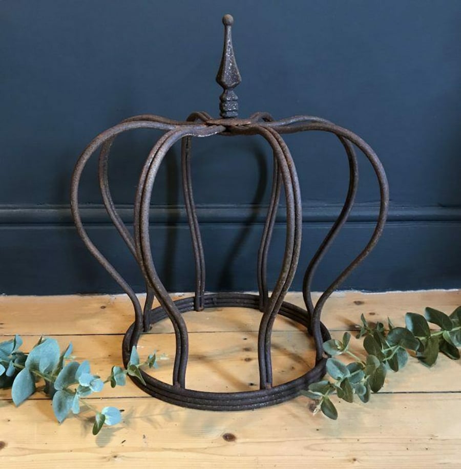Extra Large Rusty Crown Decoration Plant Cage S... - Folksy