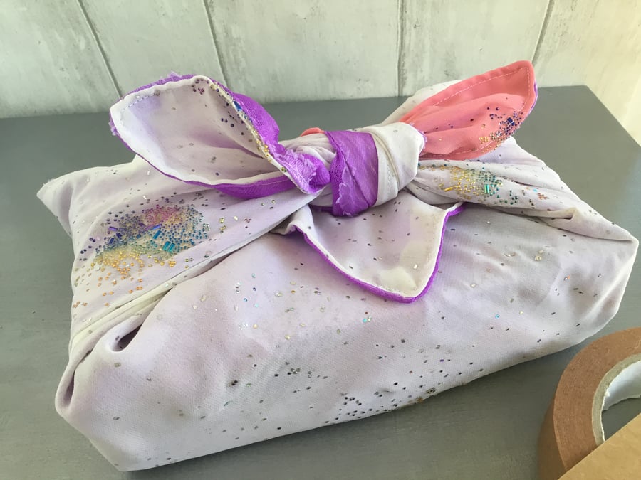 Fabric gift wrap Furoshiki-style, using re-purp... - Folksy