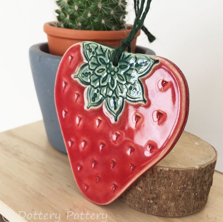 Ceramic strawberry Folk art style pottery decor... - Folksy