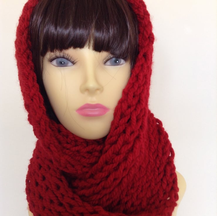 Knitted Infinity Loop Scarf in Red - Folksy