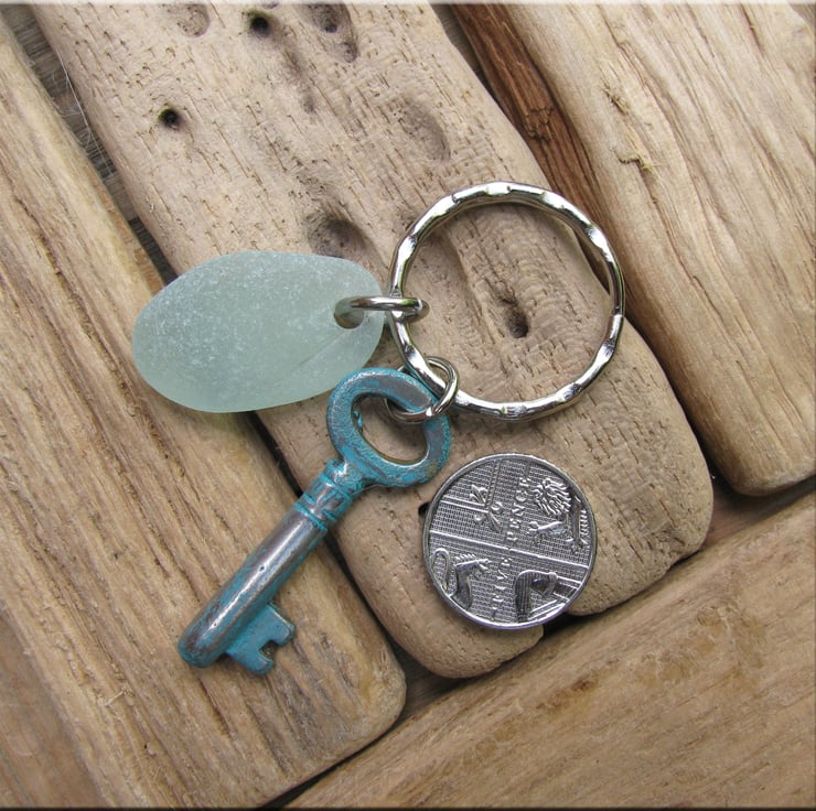Sea glass vintage keyring - Folksy