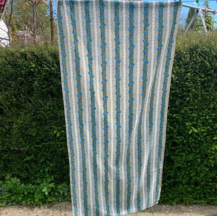 Retro Blue Rose 50s 60s Dressmaking Cotton Vint... - Folksy
