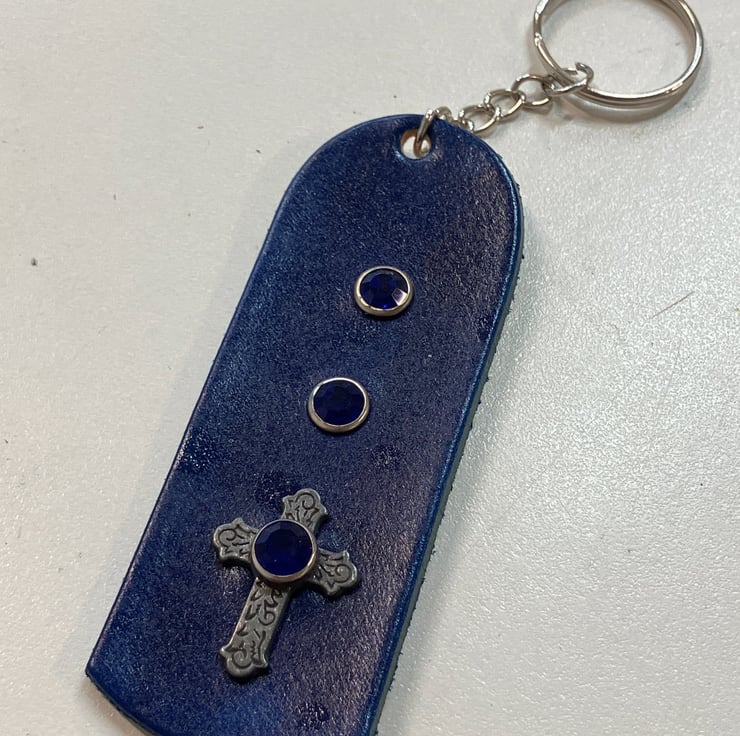 Blue dyed Leather Keyring on chain with 3 Blue ... - Folksy