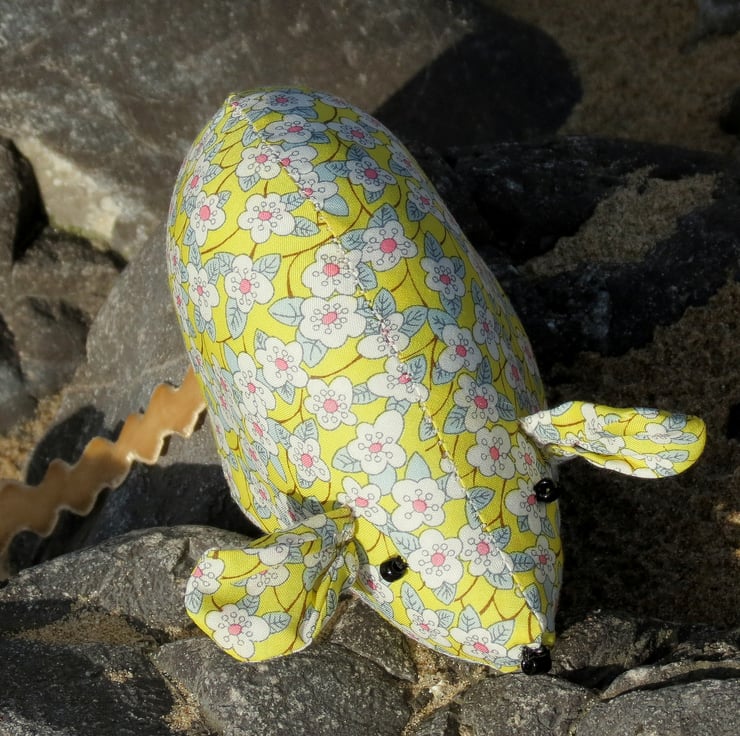 A floral mouse pin cushion. Made from Liberty ... - Folksy