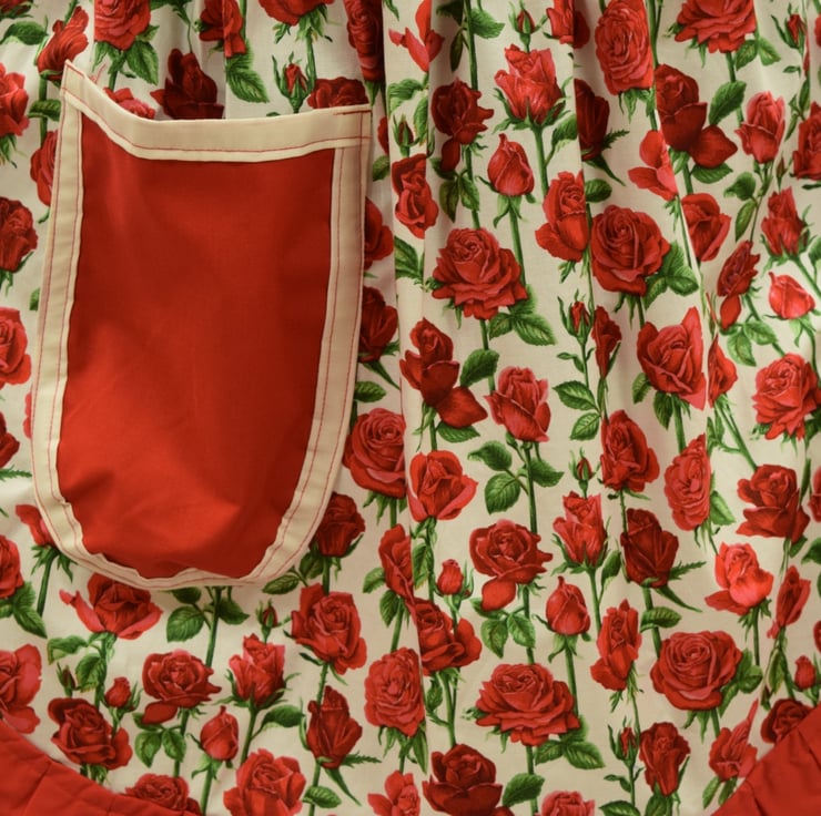50s Style Full Apron - Nutex - Red Roses (Stems... - Folksy