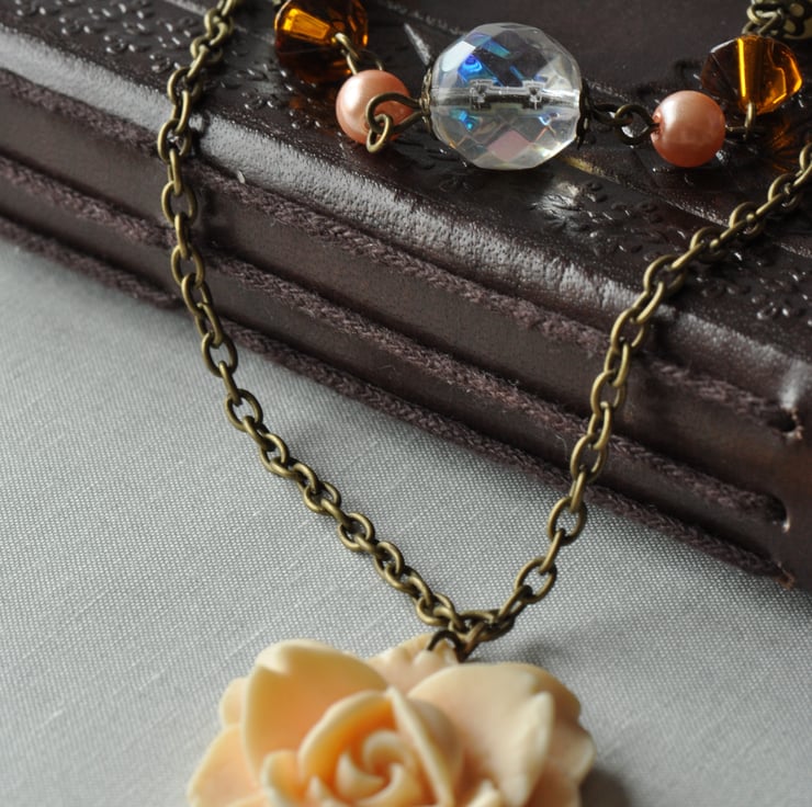 Peach Flower, Chain, Peach & Cream Glass Be... - Folksy